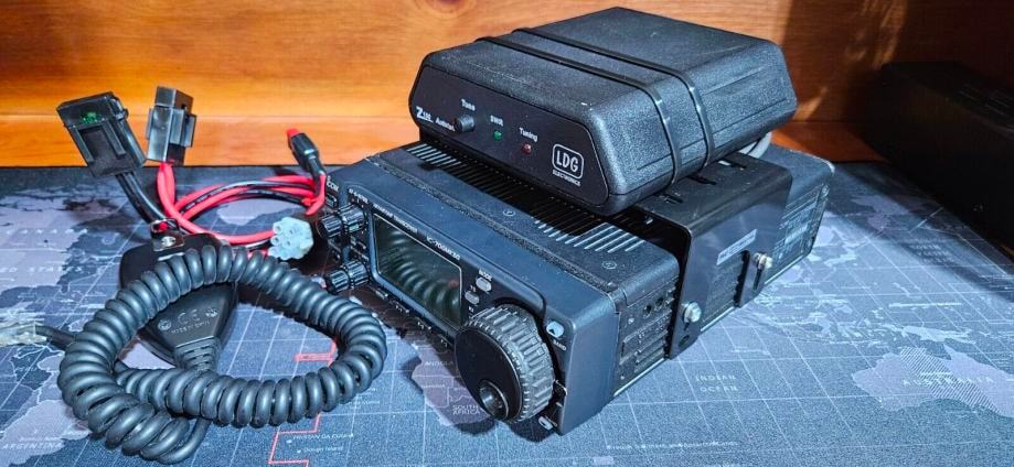 ICOM IC-706MKiiG Amateur Radio HF/VHF/UHF 100W + LDG Z100