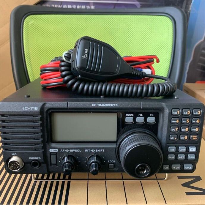 Icom IC-718 radio