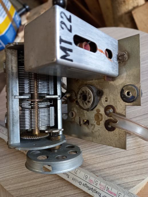Kapacititor, kondenzator za iskanje radiosignalov