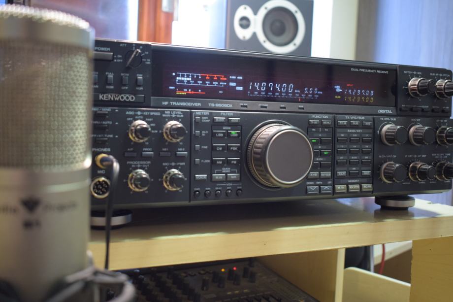 Kv postaja Kenwood ts-950sdx