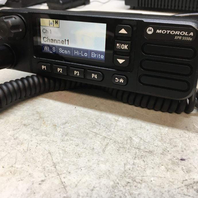 Mobilni radio MOTOROLA MOTORBO VHF 136-174 MHz