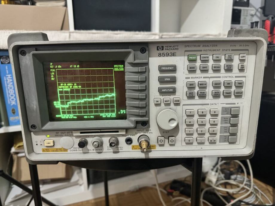 Spektralni analizator HP 8593E, 9kHz - 26.5GHz, 50Ohm
