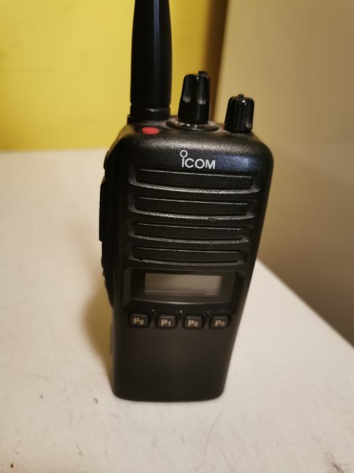 UHV postaja ICOM-F44GS