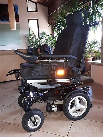 Električni voziček -Invacare BORA