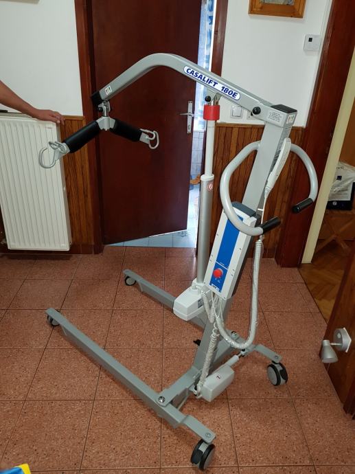 Električno sobno dvigalo invalidsko Casalift + vreča za dvig