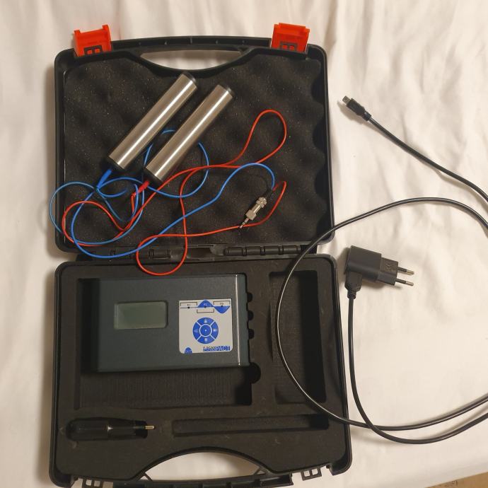 F-scan compact KBS - aparat za frekvenčno terapijo
