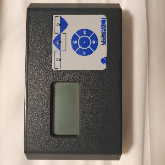 F-scan compact KBS - aparat za frekvenčno terapijo