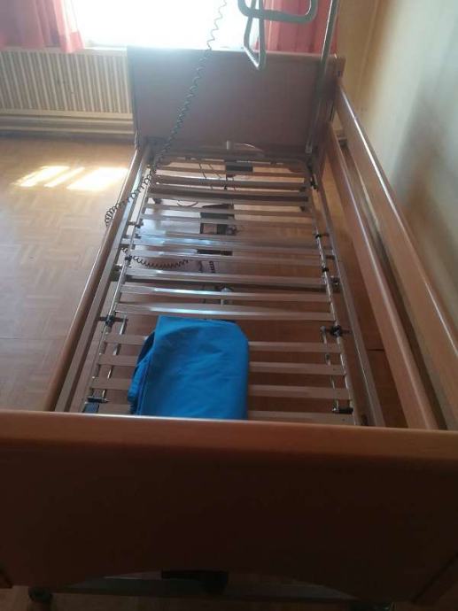 Negovalna bolniška postelja (električna)