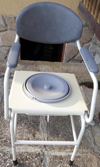 Prenosni invalidski WC