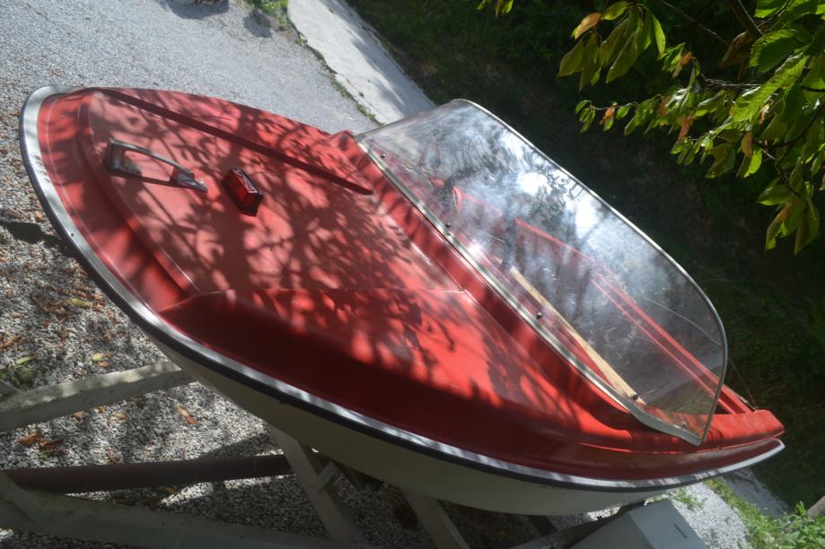 ELAN Gliser 360, cena: 2900 EUR, tel: 070 222 370.
