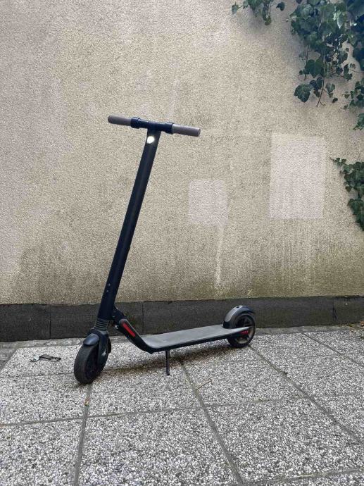 ELEKTRIČNI SKIRO SKATY XP9755 XPLORE