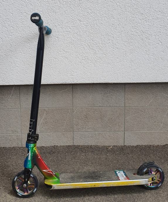 Prodam skiro Blunt Prodigy s5 custom made