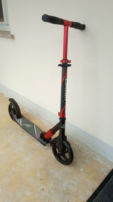 Skiro Hornet Strong 200