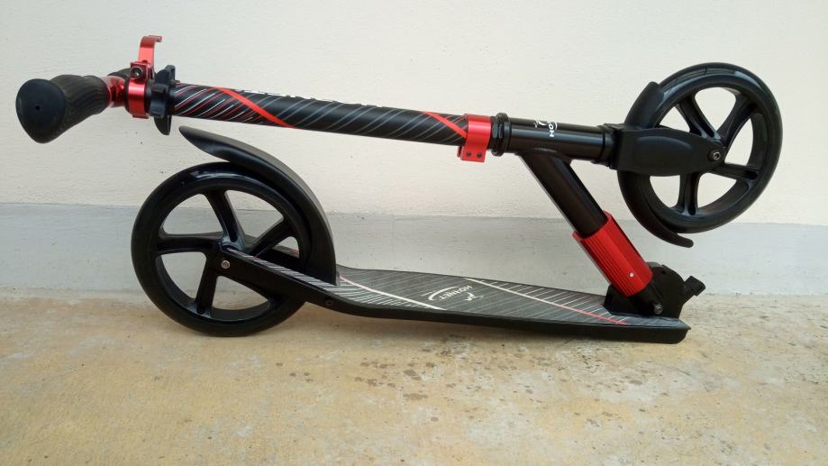 Skiro Hornet Strong 200