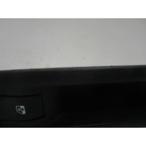 ZADNJE STIKALO OEM N. 156013870 ORIGINAL REZERVNI DEL RENAULT SCENIC/G