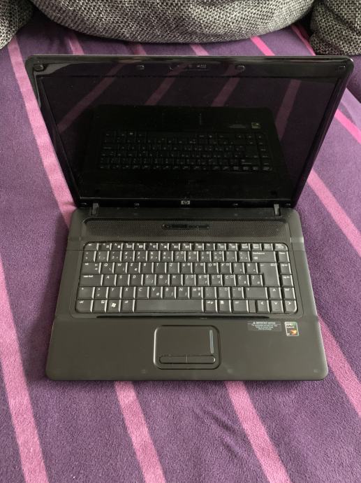 Dva prenosnika Compaq 6735s in Asus X50SL