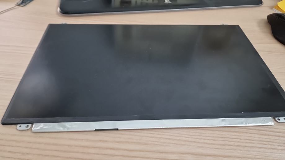 Lcd led zaslon 15 1920X1080