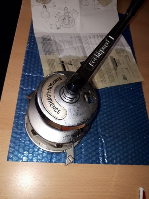 Prodam nov winch sidrni Lawrence