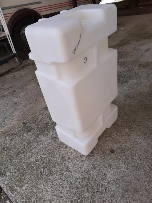 Rezervoar za vodo 45 L