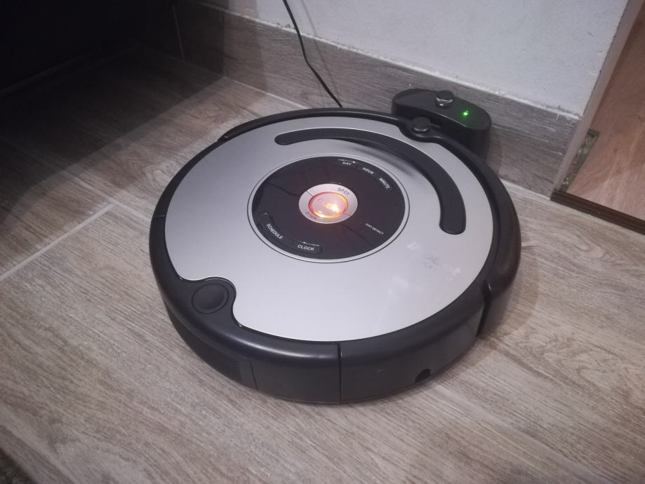 iRobot Roomba 555