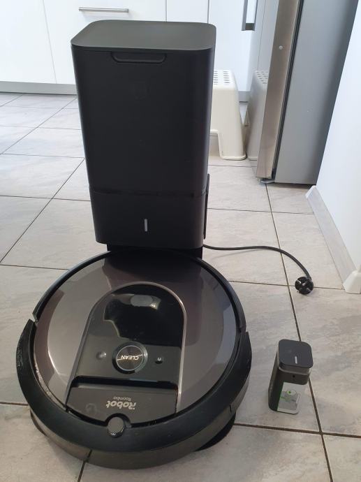 Robotski sesalnik iRobot Roomba i7+