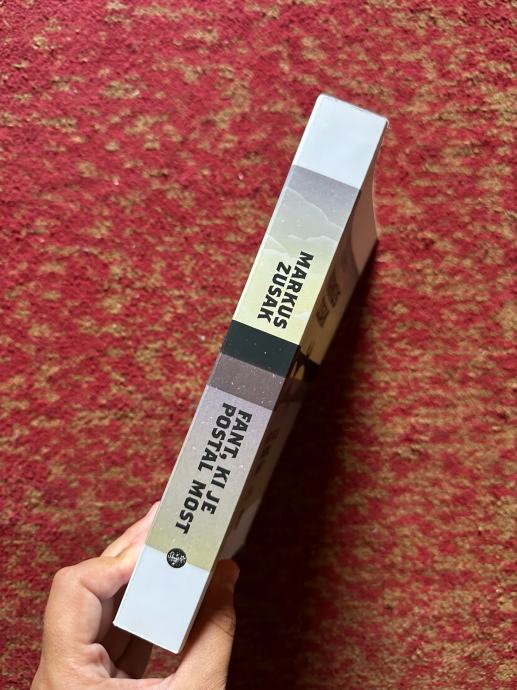 Markus Zusak: Fant, ki je postal most