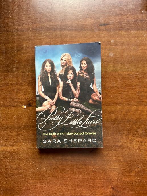Sara Shepard: Pretty Little Liars