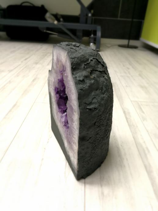 AMETHYST GEODE (FROM MOROCCO)