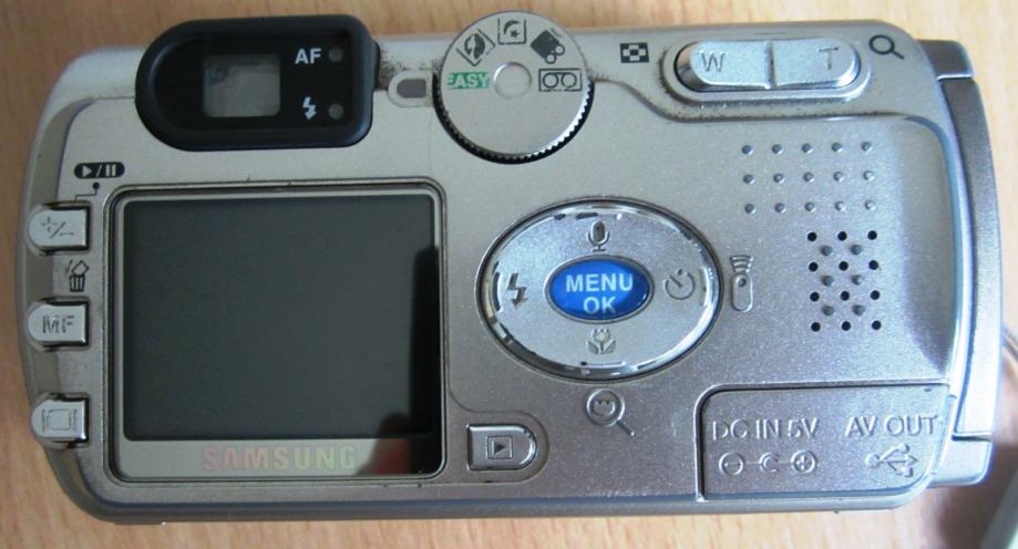 Digitalni fotoaparat Samsung Digimax V4