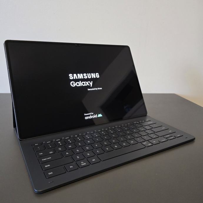Samsung Galaxy Tab S9 Ultra SM-X910 256 GB, Wi-Fi, 14,6 palca - Grafit