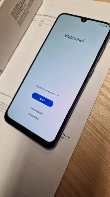 Samsung A50 pametni telefon, Android, zaslon 6,4 128GB