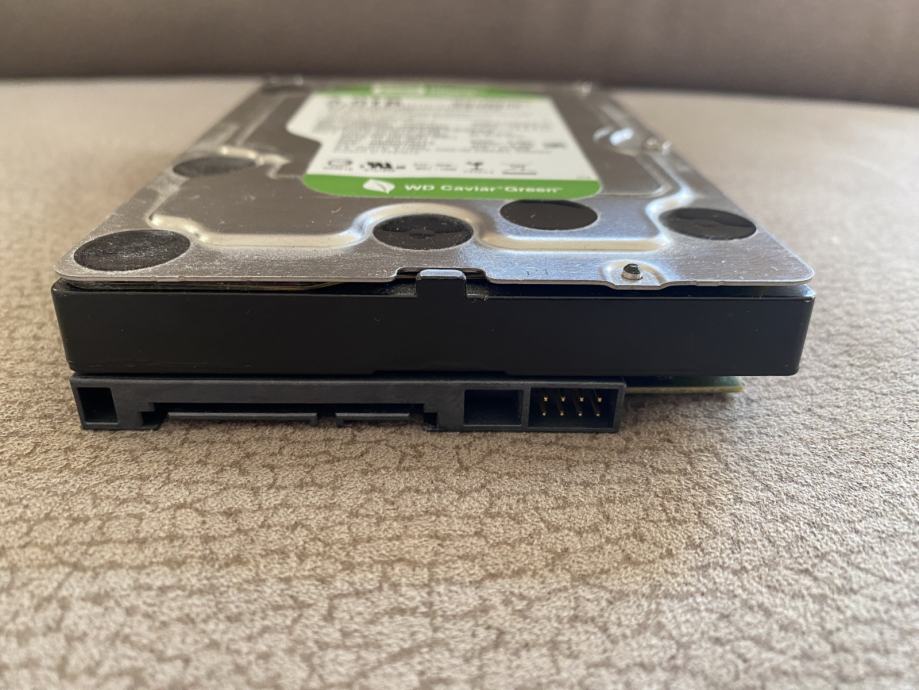 Trdi disk (hard disk) WD 3 TB SATA 3