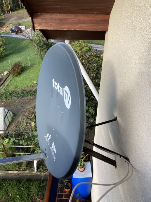 Satelitski krožnik Eutelsat (TOTAL TV)