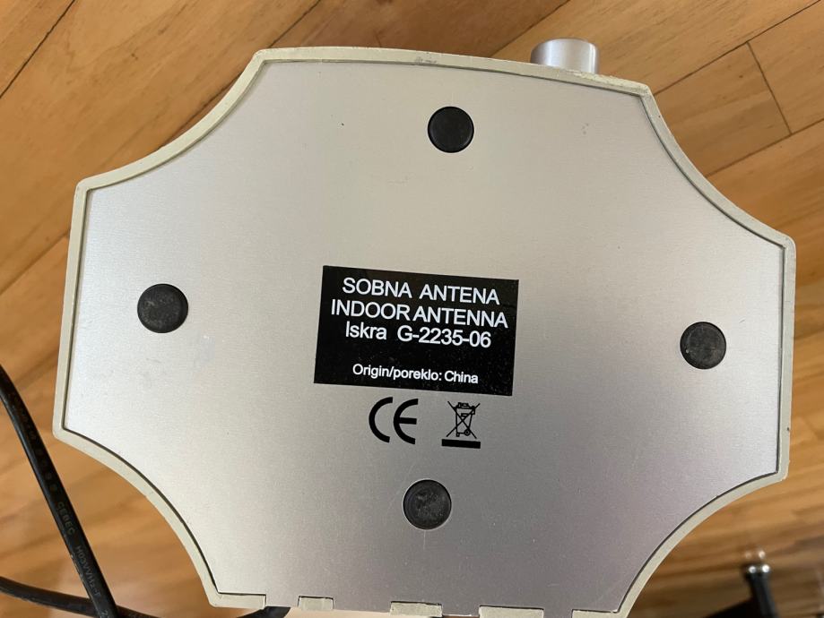 Sobna antena Iskra G-2235