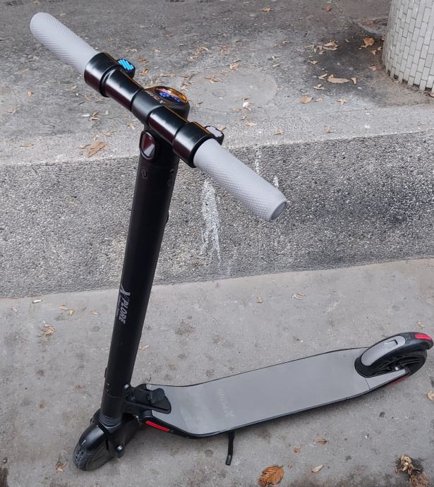 Električni skiro Xplore Skaty XP9755, 2022 l.