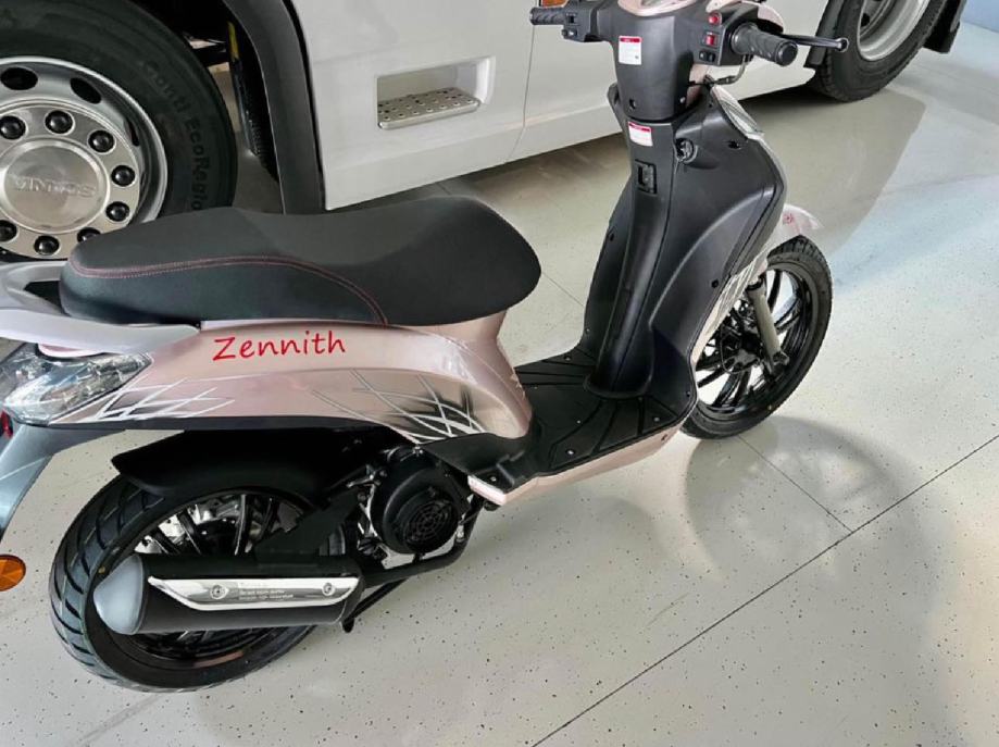 Druge znamke Longija Zenith 125 125 cm3, 2022 l.