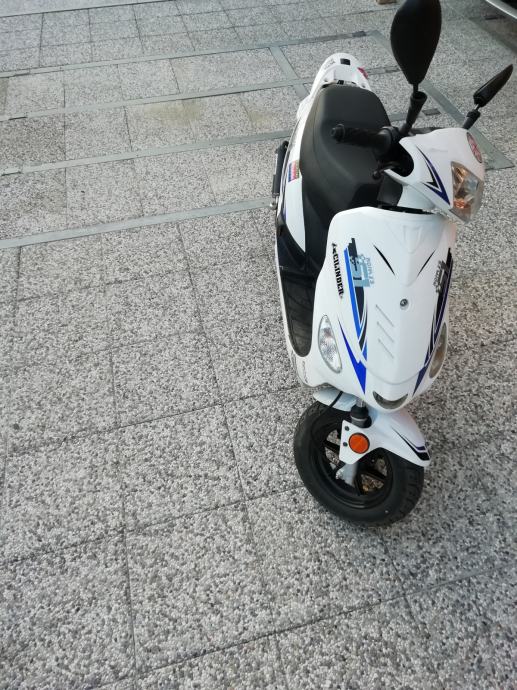 Druge znamke Longjia digit 50 2t 25km 50 cm3, 2018 l.