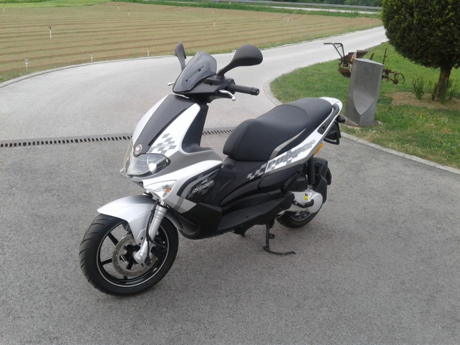 Gilera Runner RST 50, 2012 l.