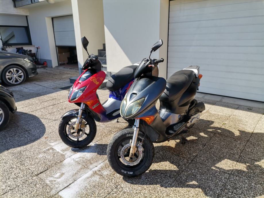 Honda X8R-S X8R-X 50 cm3, 2000 l.