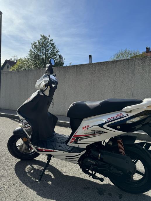 Longjia Firefox 50 cm3, 2020 l.