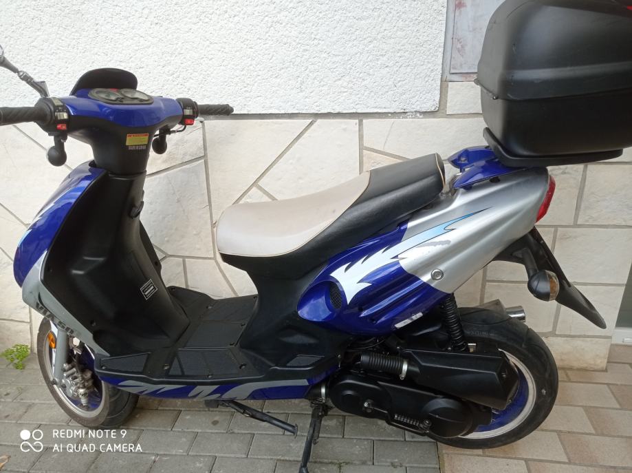 peda via 50 scooter 49 cm3, 2009 l.