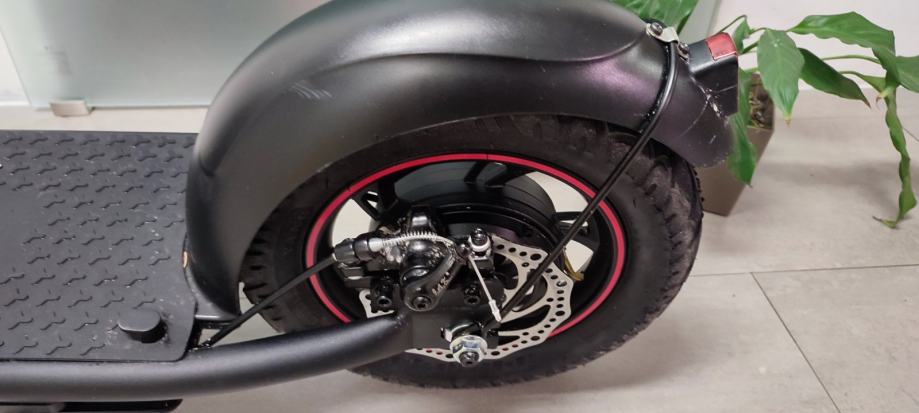 Piaggio 500 cm3, 2022 l.