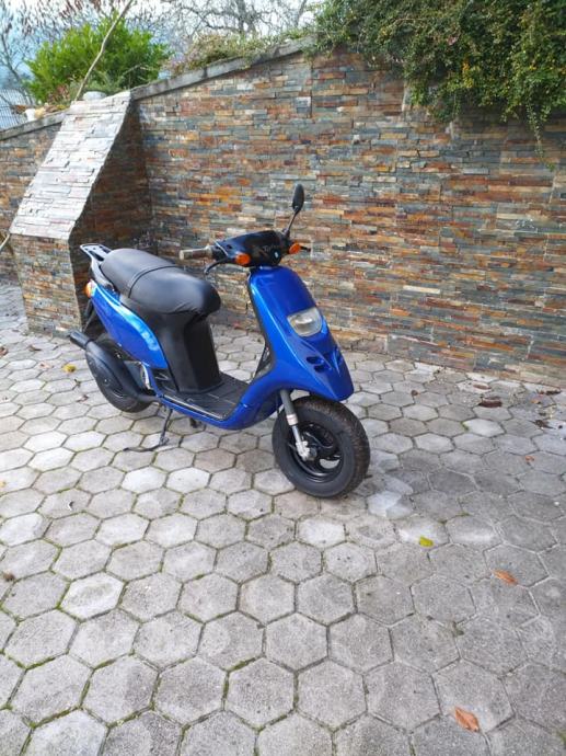 Piaggio Typhoon 50 50 cm3, 1998 l.