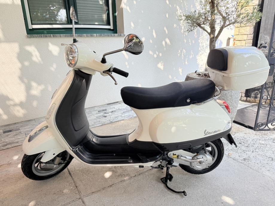 Piaggio Vespa LX 50 4T, prvi lastnik, L 2011, 2011 l.