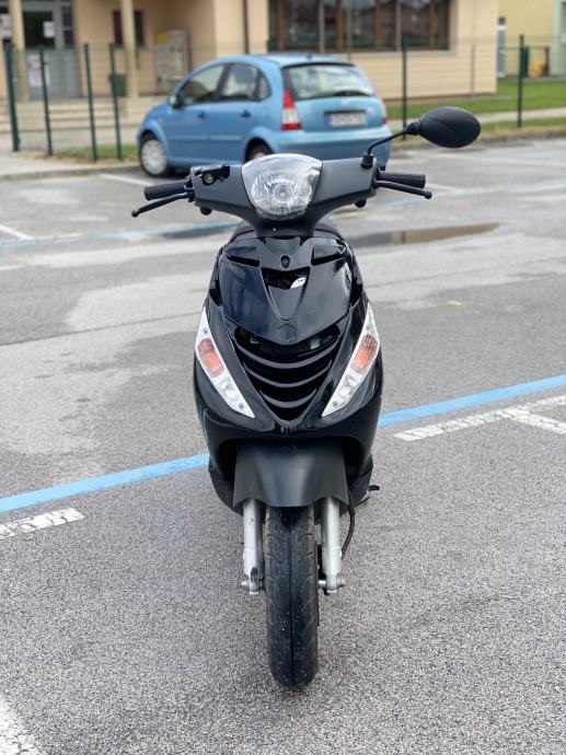 Piaggio Zip 50 cm3, 2021 l.
