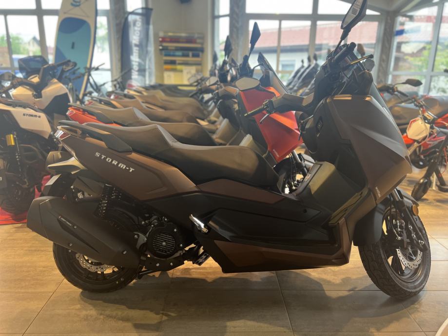 STORM-T CBS - Skuter 125 ccm, 2023 l.