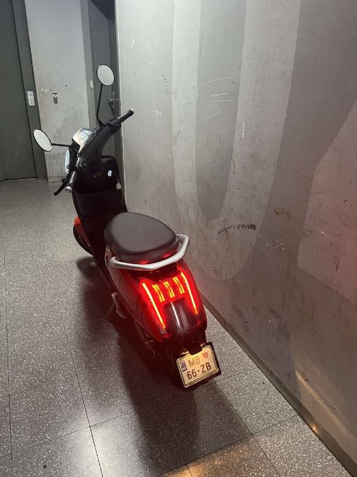 Super Soco 2022 8000 cm3, 2022 l.