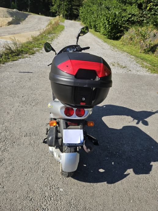 Sym jet basix 50 cm3, 2012 l.