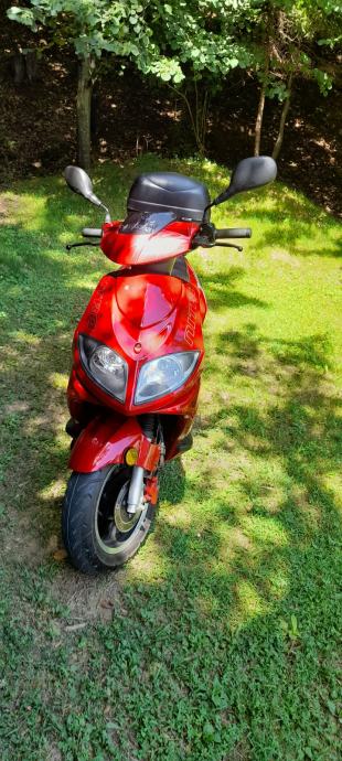 Tomos Nitro 50 49 cm3, 2012 l.