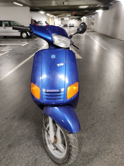 Ugodno prodam skuter Piaggio ZIP 50 l.1995, 1995 l.